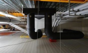 Luchtkanalen verplaatsen: elektra, sparingen maken in een geïsoleerd ...